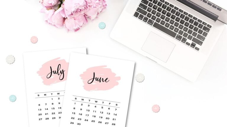 Pink Calendar 2025 - Cute & Free Printables | SaturdayGift